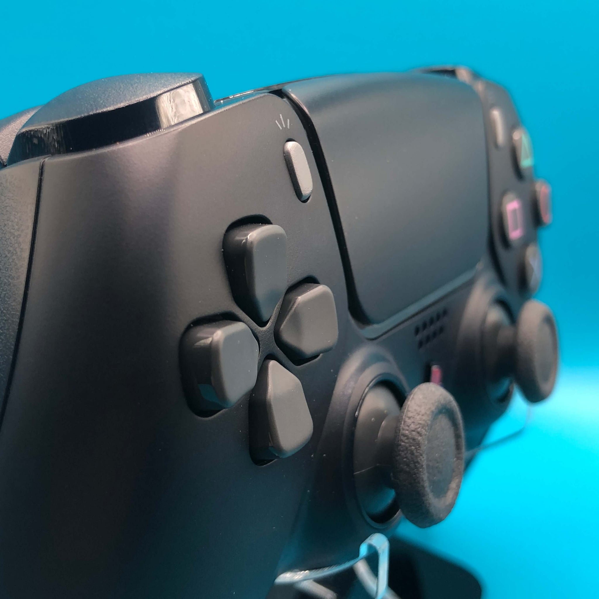 Classic Edition PS2 DualSense – Skin Pixel