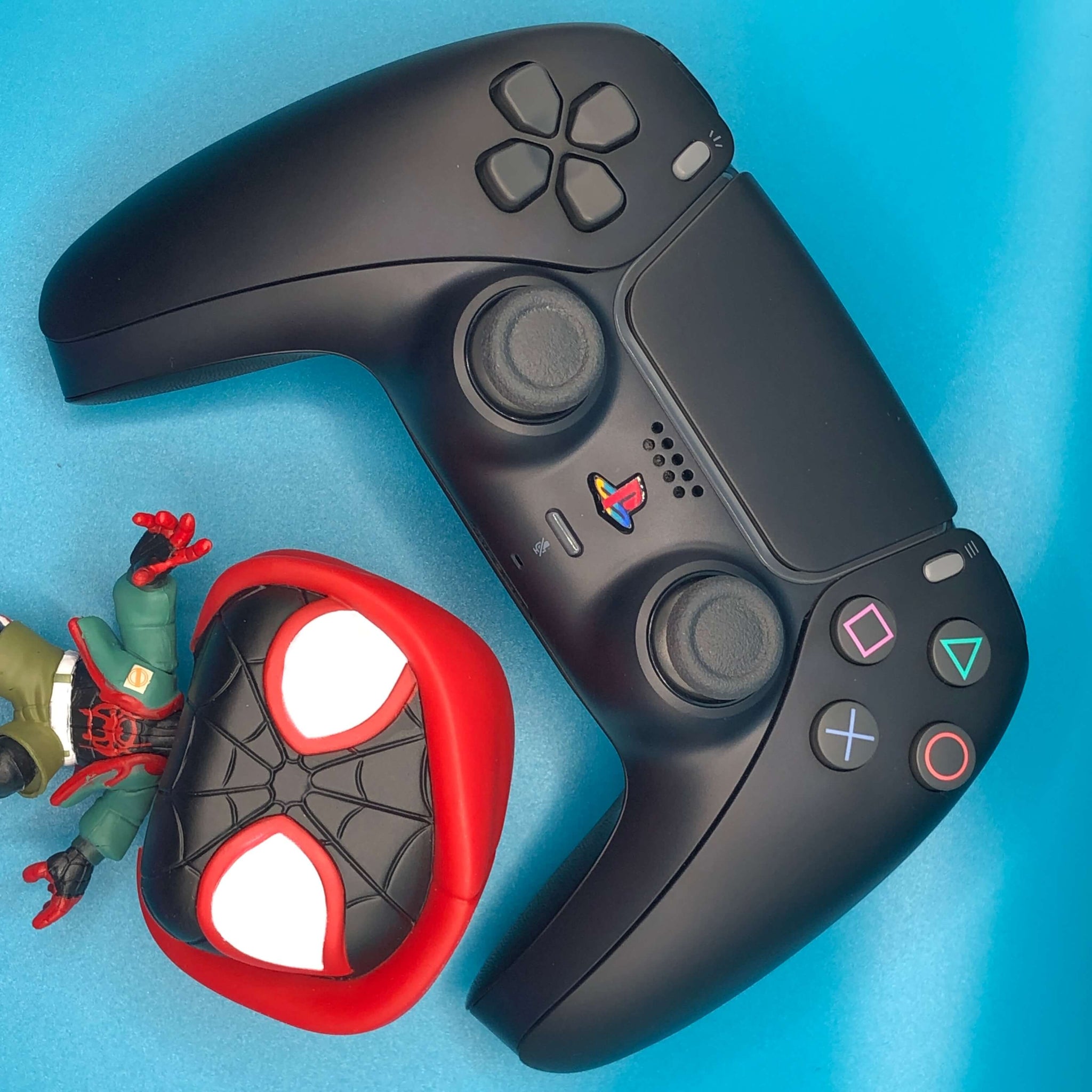 Classic Edition PS2 DualSense – Skin Pixel